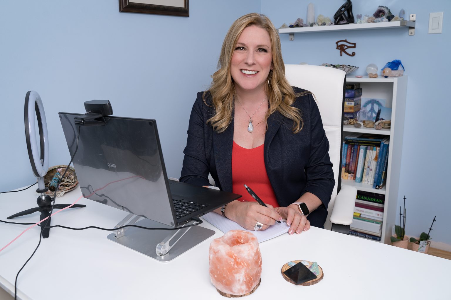 Courses - Laura Warren Psychic Medium